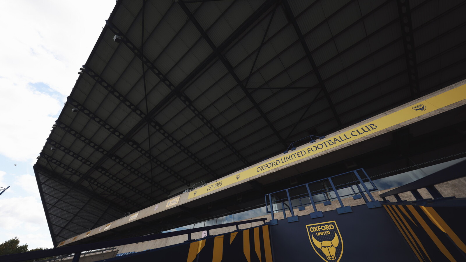 Elliott Moore Departs Oxford United | Oxford United Football Club