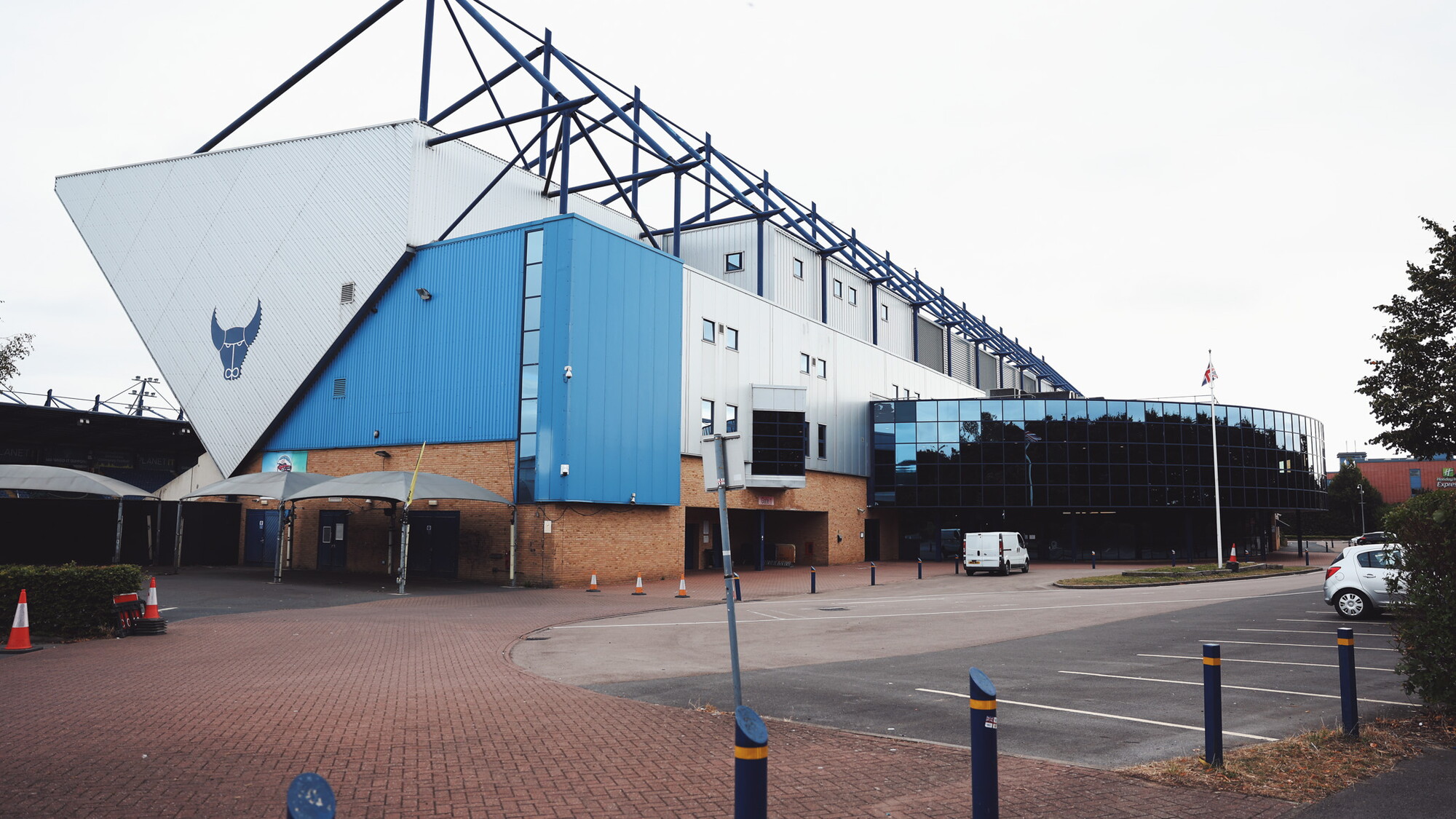 Brodie Spencer Signs For Oxford United | Oxford United Football Club